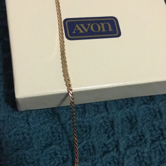 Avon | Jewelry | Vintage Avon Signed Classic Style Neck Chain Bogo ...